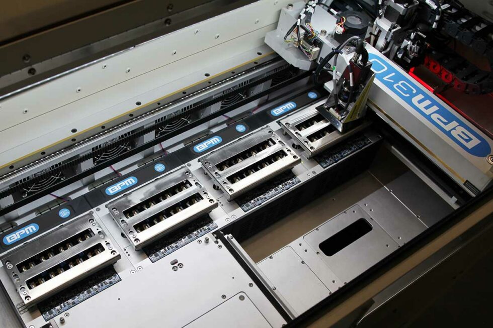 Semiconductor Device Programming with Programmers
